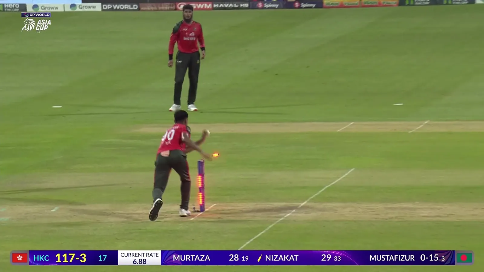 Run Out! Turmoil Between The Wickets Results In Murtaza's Departure
