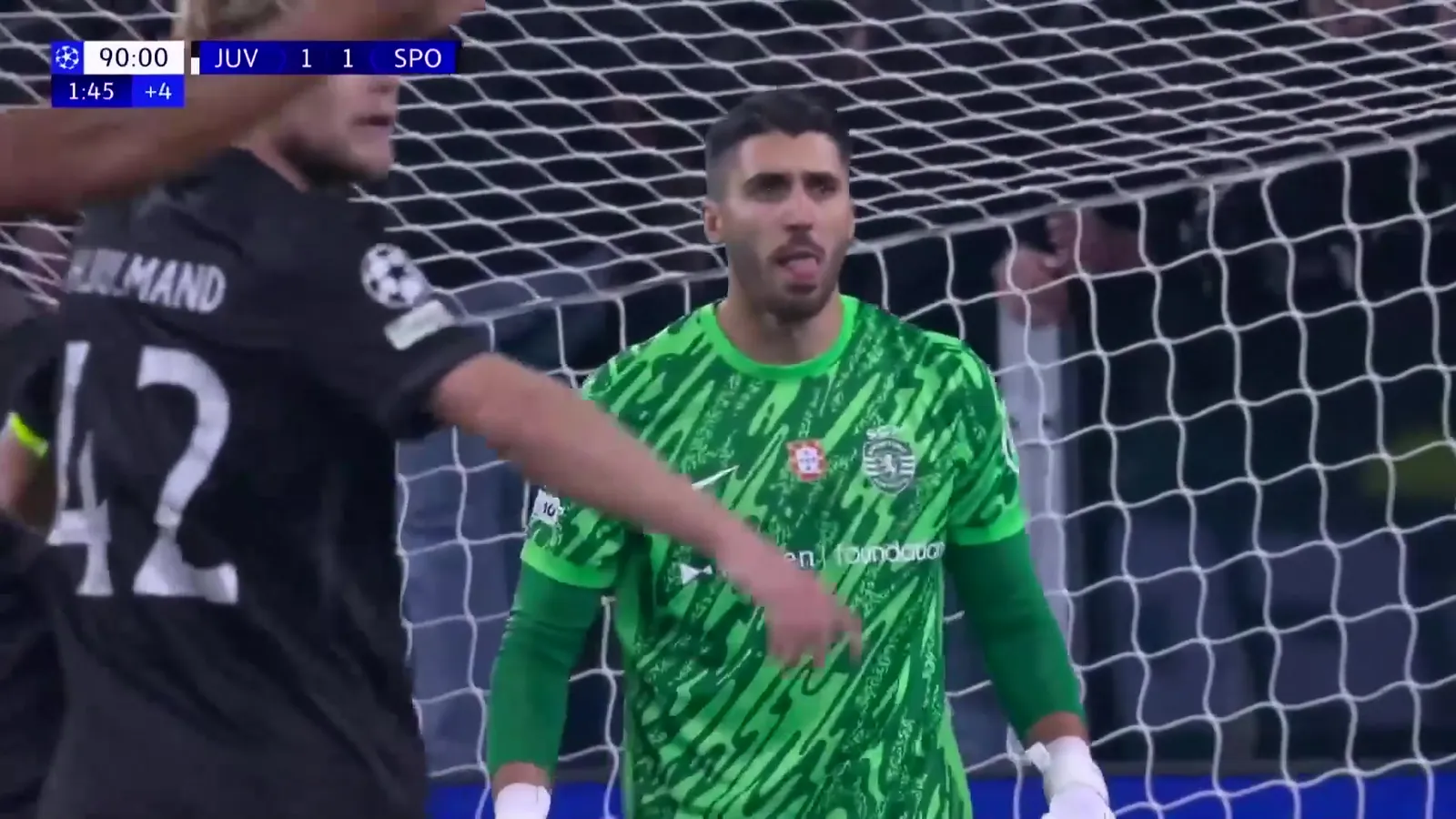 Save! Silva Stretches High To Deny David's Effort