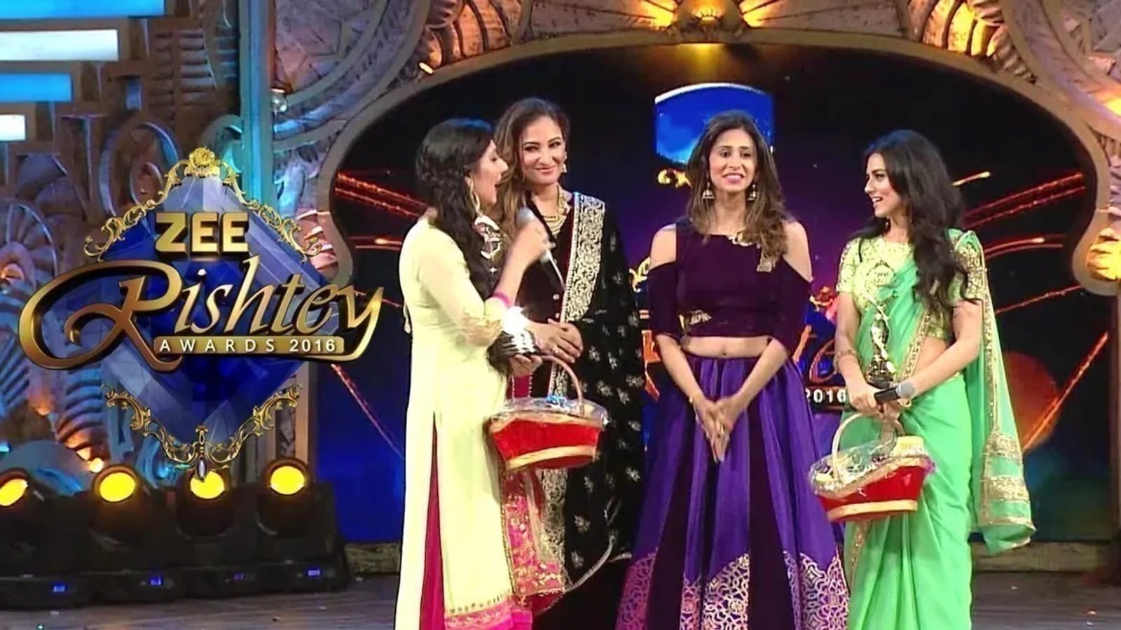 Watch Zee Rishtey Awards 2016 Full HD TV Show Online | Airtel Xstream Play